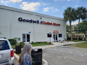 Goodwill Bins in Florida – Find Outlet Store Locations